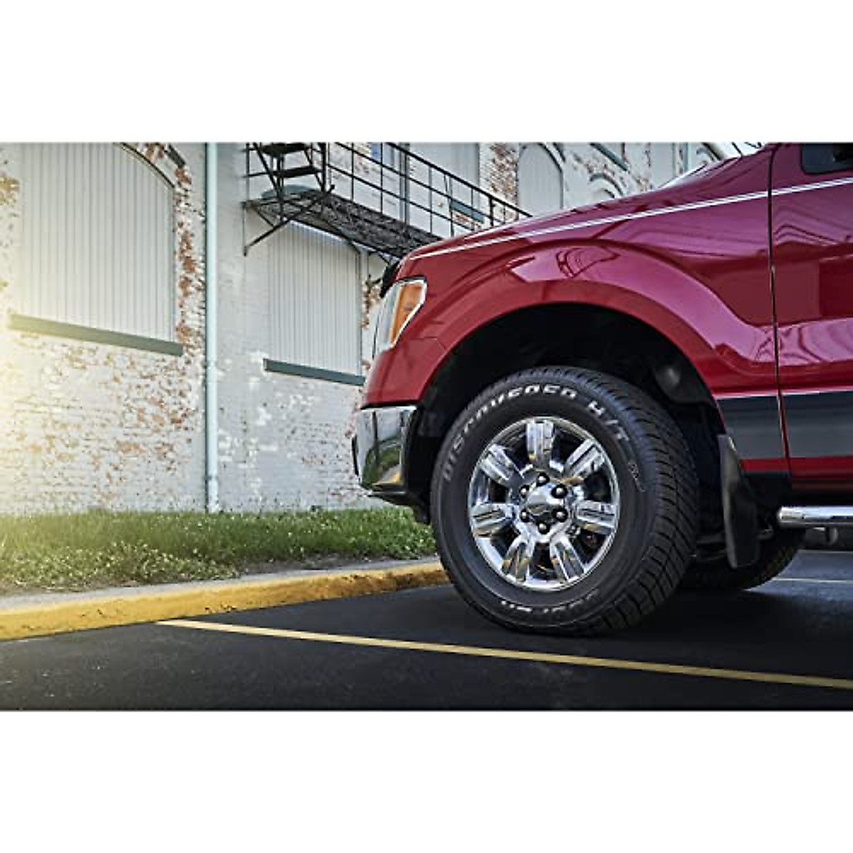 Cooper Discoverer H/T Plus All-Season 285/60R18 116T Tire