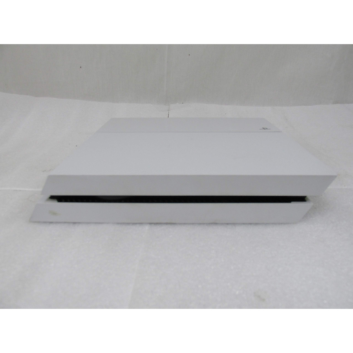 Sony Playstation 4 w/ Accessories, 500GB, CUH-1115A - Glacier White