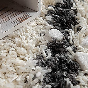 Boho Shag Rug in Cream with Modern Diamond Pattern, Scandinavian Design, Size:6'7" x 9'2"