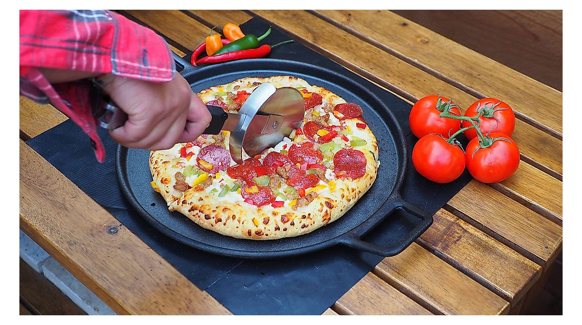 PitMaster King Cast Iron Pizza Stone 4-Pk Kit for Perfect Crusts