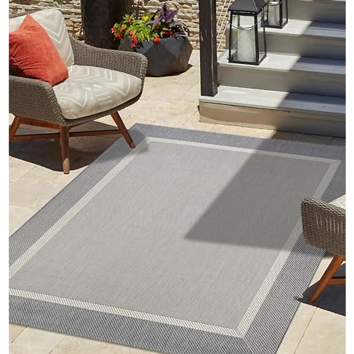 Couristan Recife Stria Texture Indoor/Outdoor Area Rug, 3'9" x 5'5", Champagne-Grey