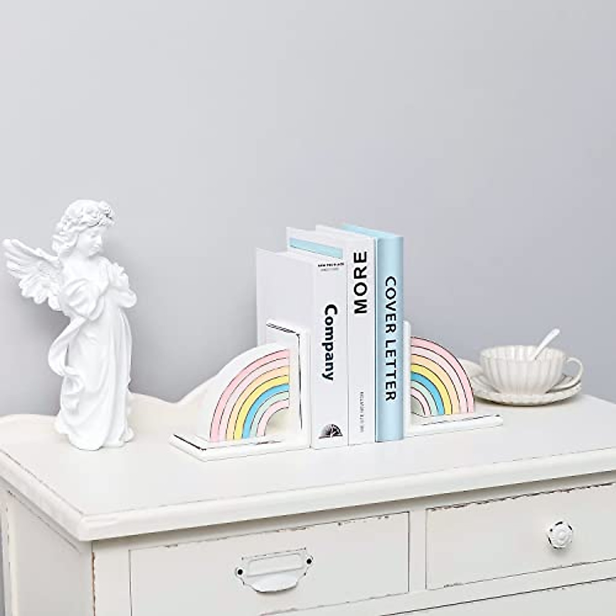NIKKY HOME Metal Rainbow Book Ends Non-Skid Cute Kids Bookends Book Stoppers for Girls Home Children's Room Classroom Nursery Decor, Pack of 2