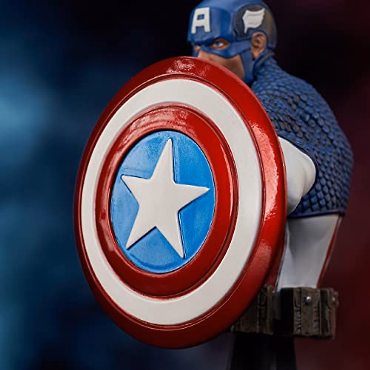 Diamond Select Toys Marvel Comics: Captain America 1:7 Scale Resin Bust, Multicolor, 6 inches