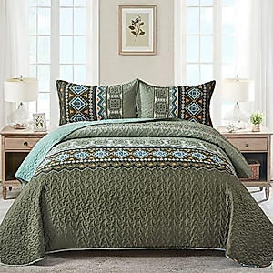 Boho Quilt Set King,3 Piece Olive Green Bedspread Coverlet Set with Geometry Printed for All Season, Lightweight Oversized Bohemian Bedding Set 104"×90"