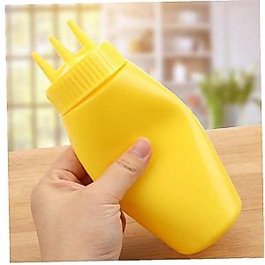 1pc 3 Hole Squeeze Bottle Condiment Dispenser for Sauce Vinegar Oil Ketchup Gravy Cruet Kitchen Accessories 360ml Red