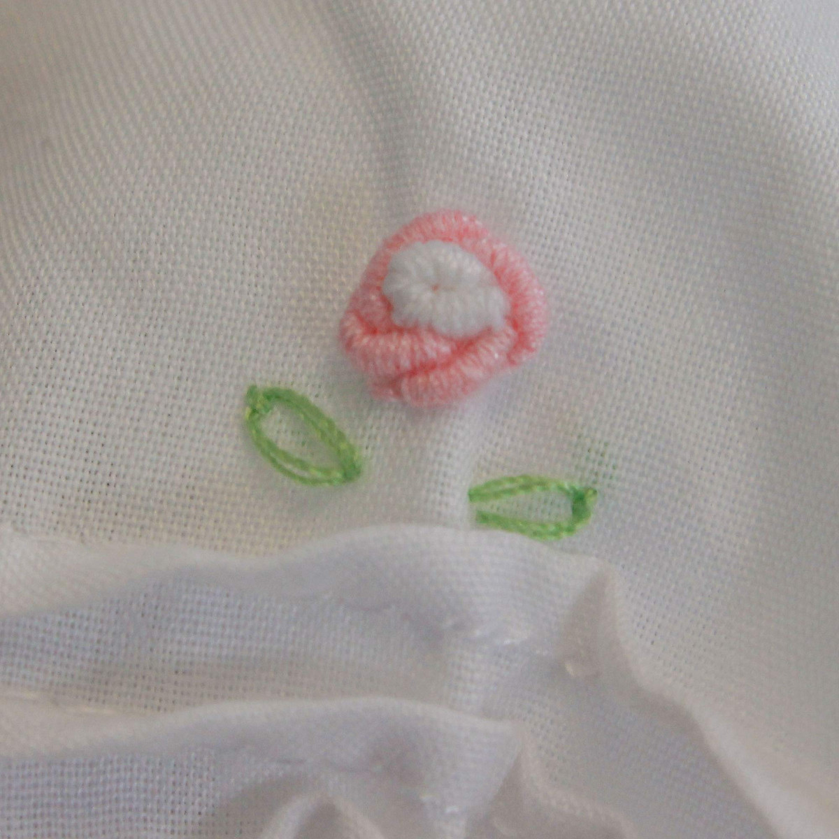 Petit Ami Baby Girls Daygown with Heart Smocking and Pearls (White, 24 Month)