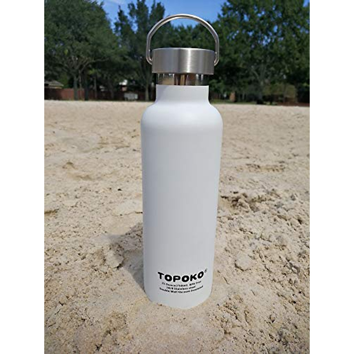 TOPOKO 25 oz Stainless Steel Vacuum Insulated Water Bottle, Keeps Drink Cold up to 24 Hours & Hot up to 12 Hours, Leak Proof and Sweat Proof. Large Capacity Sports Bottle Wide Mouth Metal Lid (White)