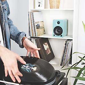 Kanto YU4GW Powered Speakers with Bluetooth and Built-in Phono Preamp | Auto Standby and Startup | Remote Included | 140W Peak Power | Pair | Gloss White