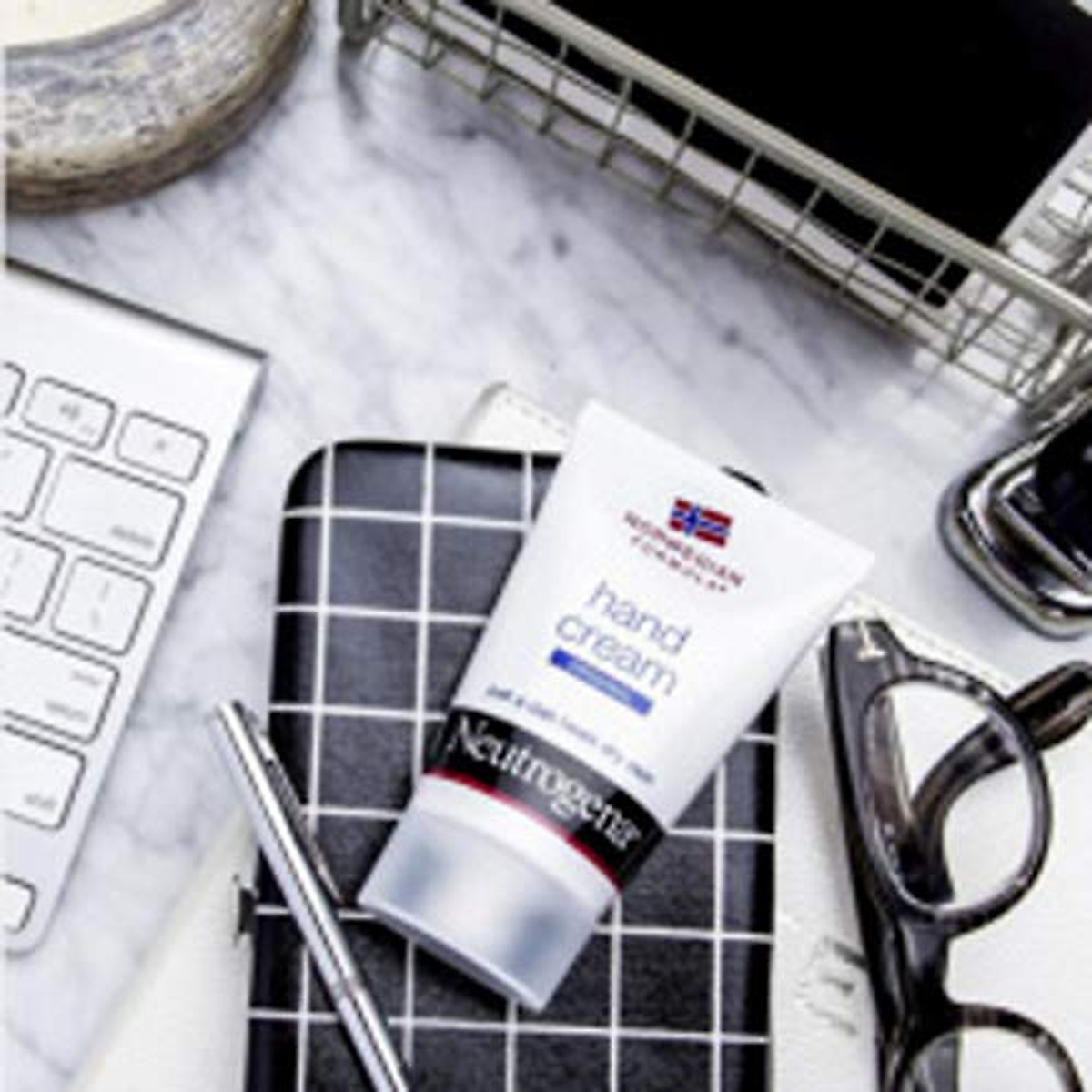 Neutrogena Norwegian Formula Hand Cream FragranceFree, 2 Ounce