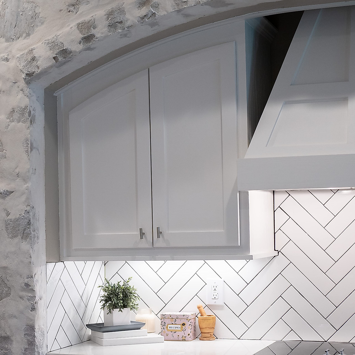 Recipe Box w/ 26 A-Z Dividers - Note Card Holder - Beautiful 4x6 Recipe Card Box - Tin Recipe Organizer w/ 2 Labels Recipes & Notes - Waterproof Index Card Holder for kitchen countertop, office desk