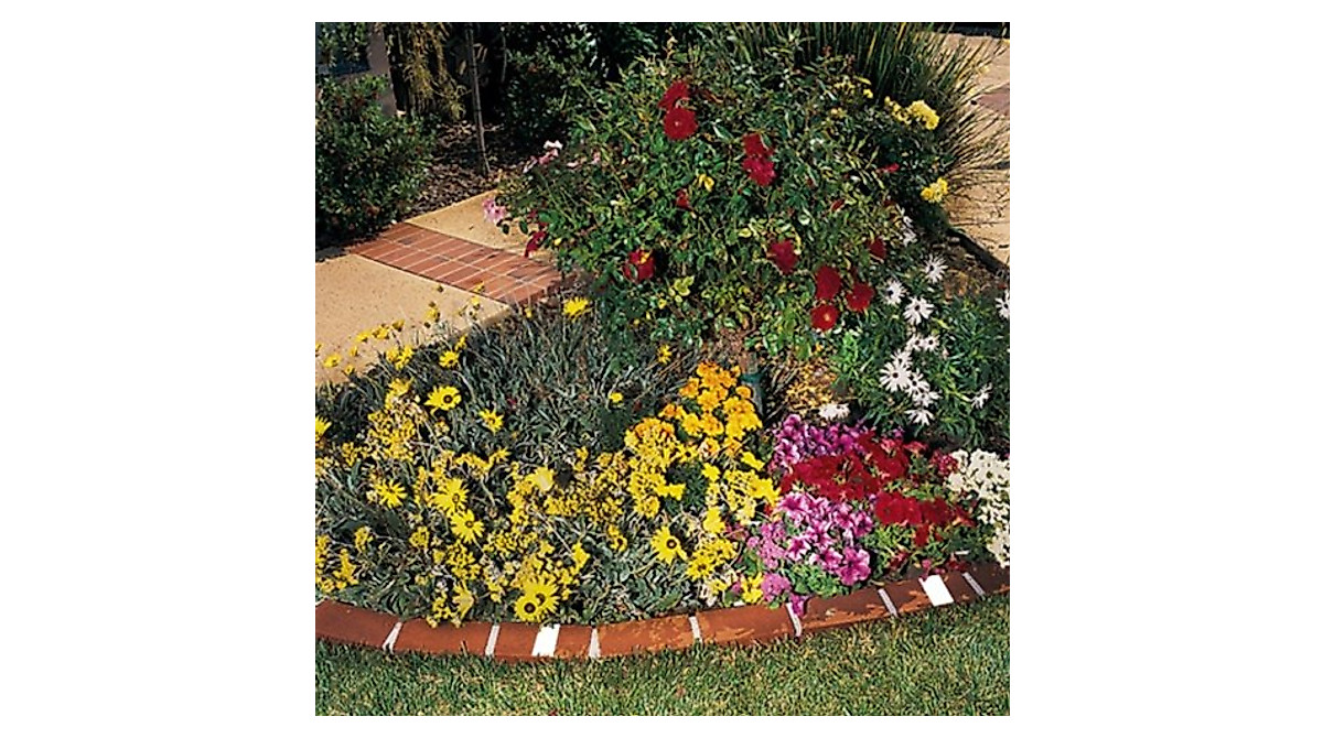 Argee RG840S Solar Lighted Plastic Brick Edging - 40 Ft Terra Cotta