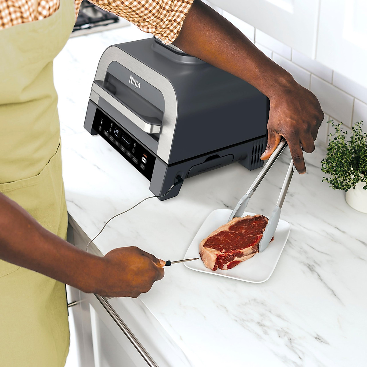 Ninja DG551 Foodi Smart XL 6-in-1 Indoor Grill with Air Fry, Roast, Bake, Broil, & Dehydrate, Foodi Smart Thermometer, 2nd Generation, Black/Silver (Renewed)