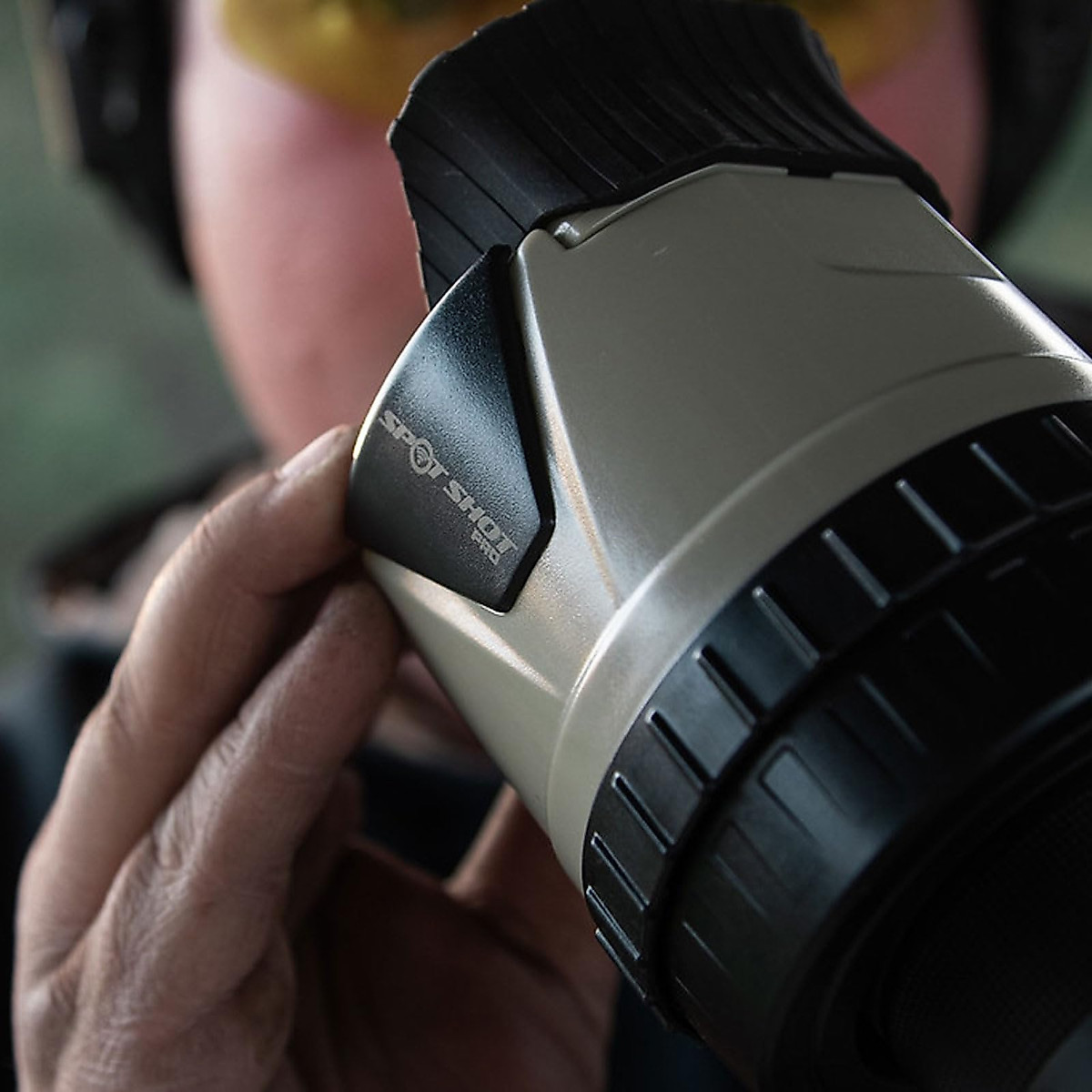 SME Spot Shot Shooting Universal Adjustable Wireless Live Streaming HD Video Wi-Fi Spotting Scope Camera with LCD Screen Carry Pouch Included