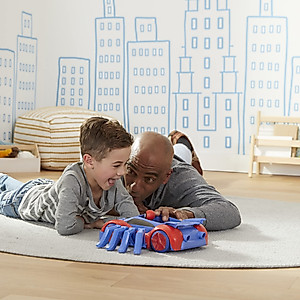 Spidey and His Amazing Friends Ultimate Web-Crawler, Spidey Stunner Feature and 4-Inch Marvel Spidey Figure, Ages 3 and Up