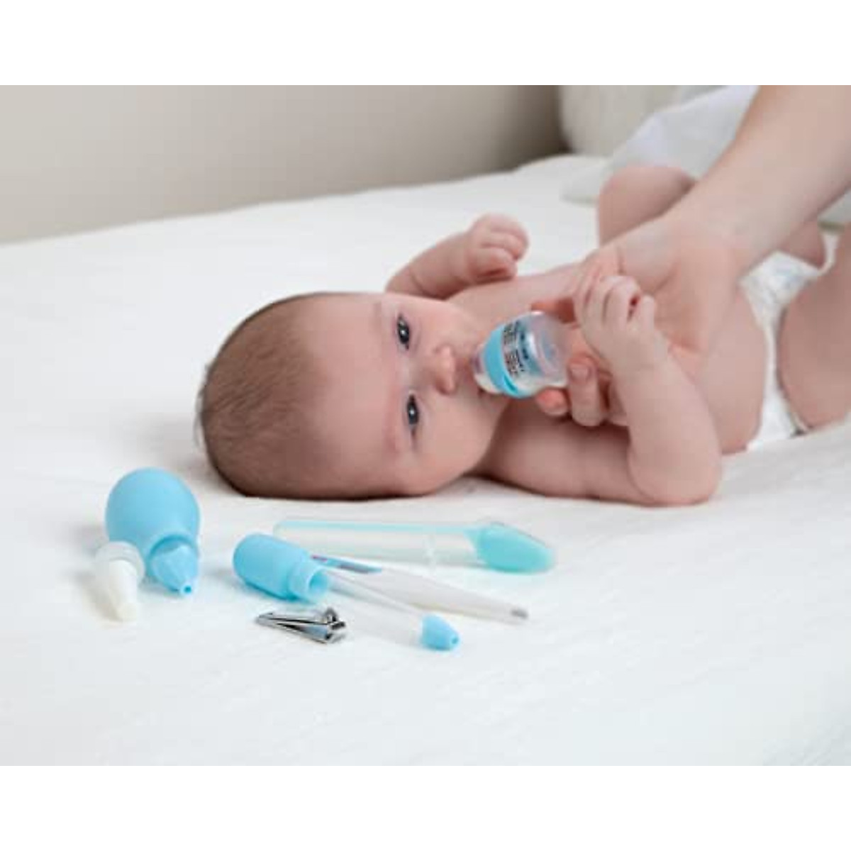 Nuby Nasal Aspirator and Ear Syringe Set, Colors May Vary