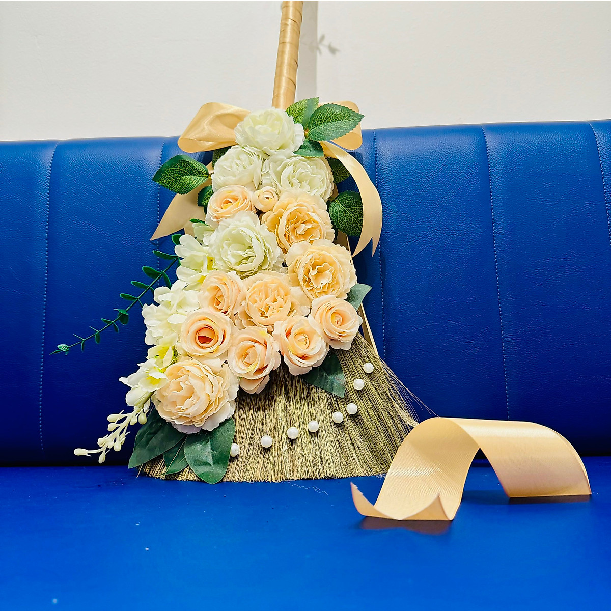 TTS For Home - Wedding Brooms Bride Bridegroom, Jumping The Broom for Wedding, Natural Whisk Broom with Ribbons, Artificial Pearl, Leaves,Roses for Decorative Wedding