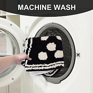 Dice Rug - Unique Dice Decor Tufted Rug Dice Bath Mat for Tub Cool Bedroom Aesthetic Bathroom Shower Absorbent Nonslip Home Decor - Y2K Rug for Alt Room Decor 31"X23" (Black)