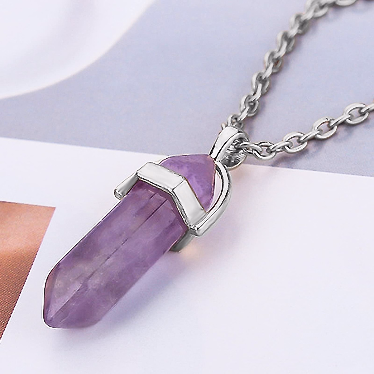 MJartoria Crystal Necklace for Women Healing Crystal Chakra Pendant Energy Crystal Amethyst Rose Quartz Carnelian Layered Necklaces Set Gothic Crystal Jewelry