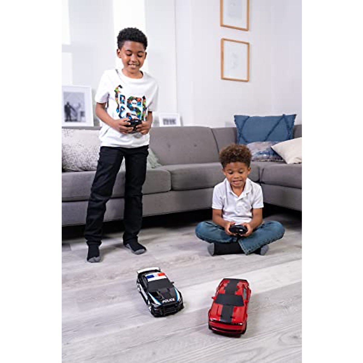 Jada Toys Hyperchargers 1:16 2020 Ford Mustang Shelby GT500 & 2019 Dodge Challenger SRT Remote Control Car, Toys for Kids and Adults