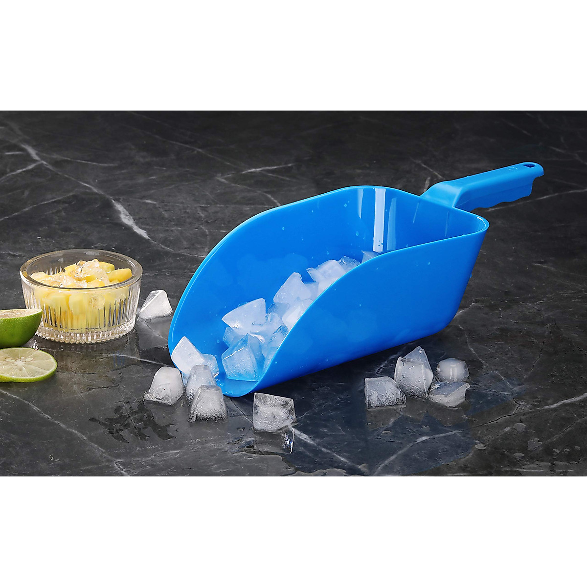 New Star Foodservice 34462 Polycarbonate Plastic Utility Ice Scoop. Blue, 64-Ounce