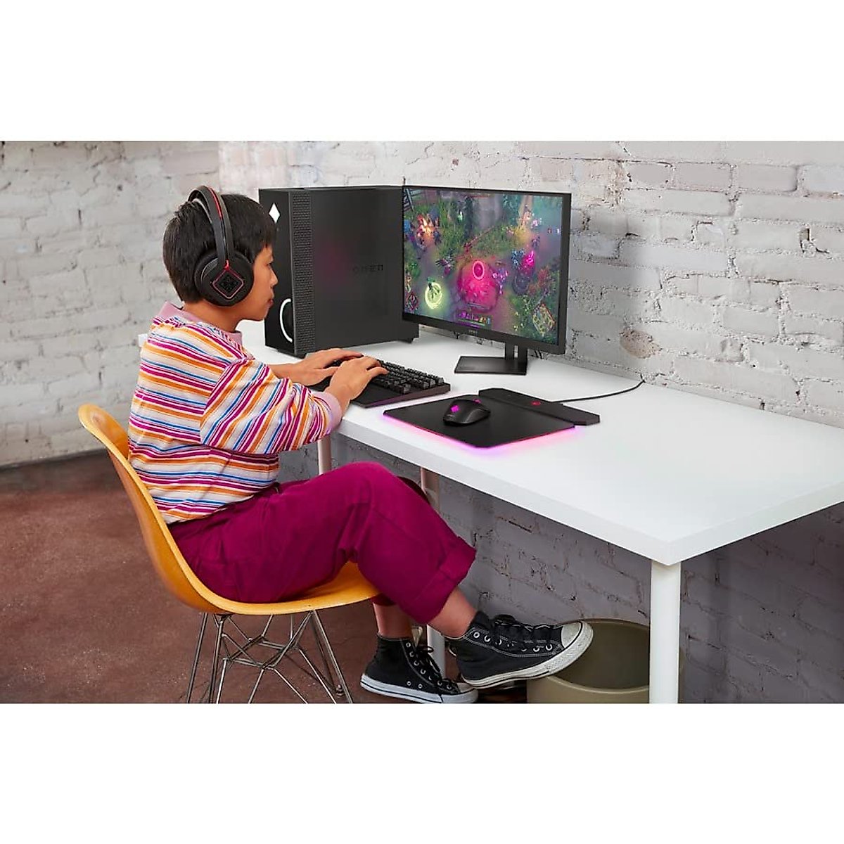 HP OMEN 30L GT13-1194 Gaming Desktop Computer - AMD Ryzen 7 5800X Octa-core (8 Core) - 16 GB RAM DDR4 SDRAM - 1 TB M.2 PCI Express NVMe SSD