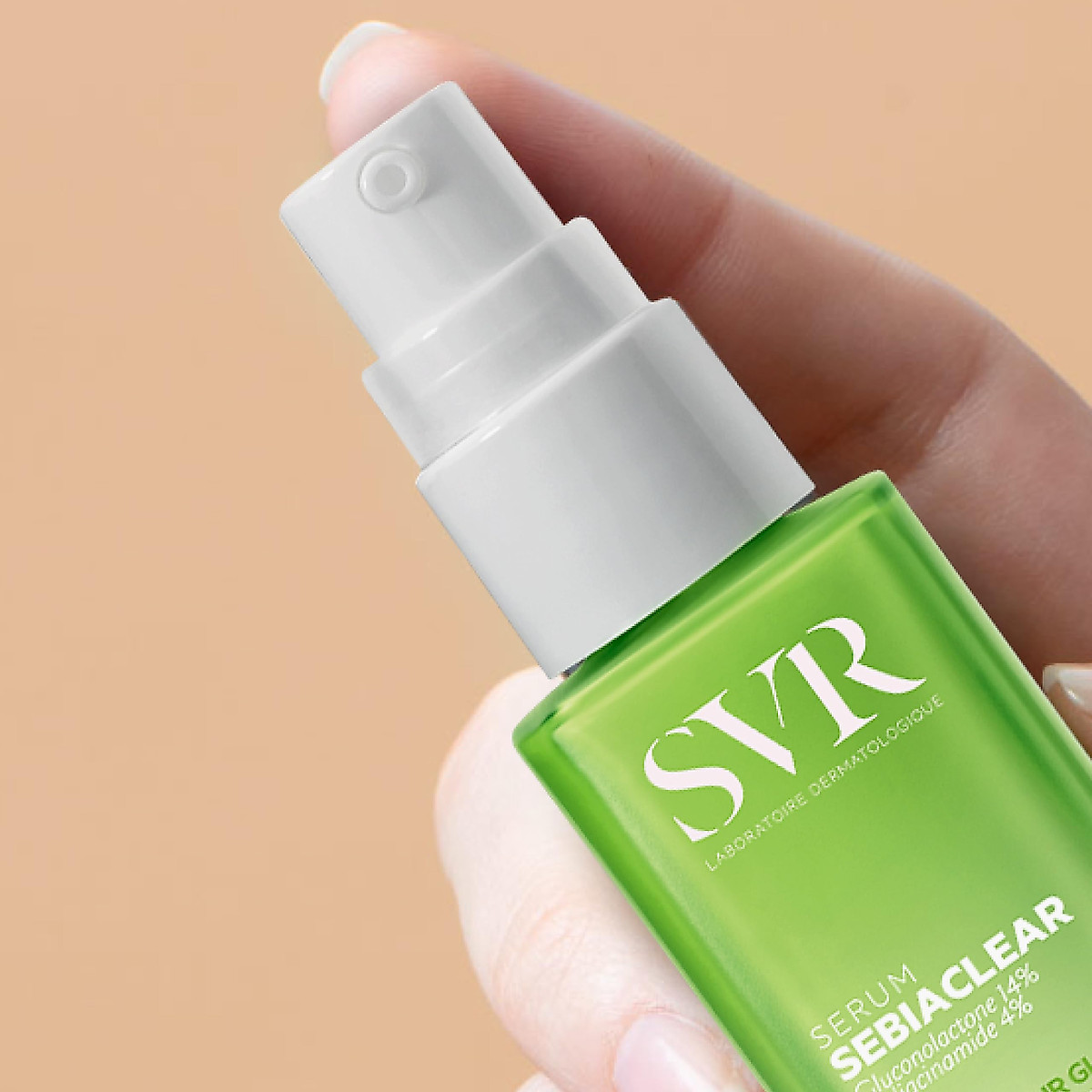 SVR Sebiaclear Face Serum. Retinoid Alternative with Niacinamide & Hyaluronic Acid For Sensitive Oily Skin. Reduce the Appearance of Fine Lines, Wrinkles, Control Breakouts & Unclog Pores, 1 fl.oz