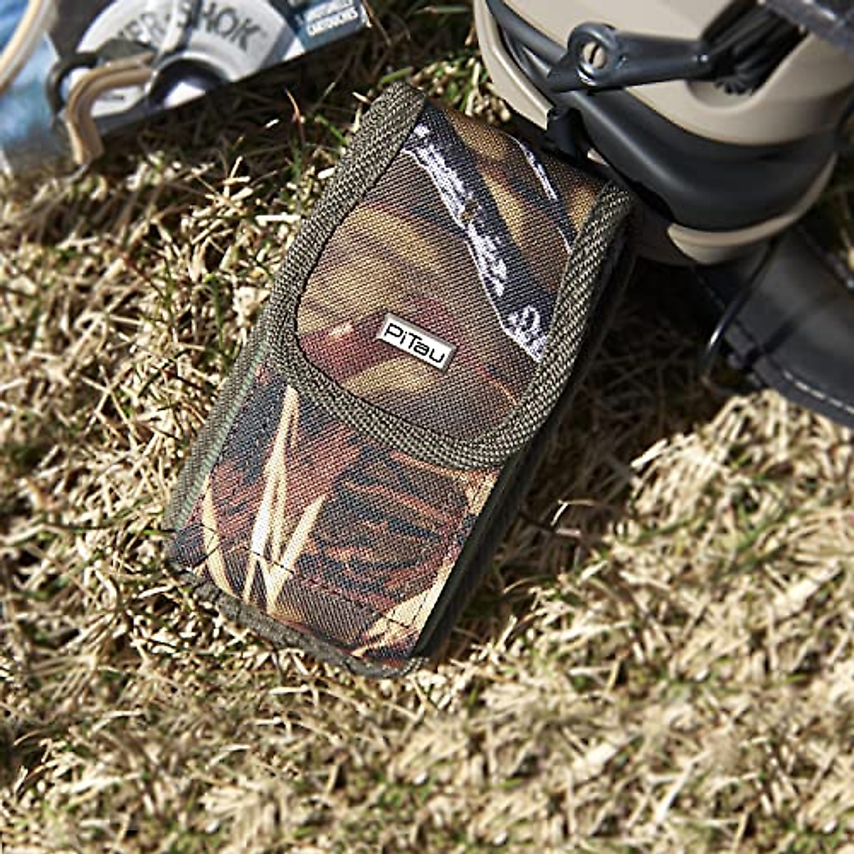 PiTau Cell Phone Belt Holder for iPhone 14, 14 Pro, 13, 13 Pro, 12, 12 Pro, 11, XR Camo Nylon Holster Case with Belt Clip Carrying Pouch Cover (Fits iPhone 14 13 12 11 with Protective Cases) Small