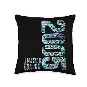 Geburtstagsgeschenk Damen Herren 2005 Geschenkidee 18th Birthday Boy Girl 18 Years 2005 Funny Gift Throw Pillow, 16x16, Multicolor