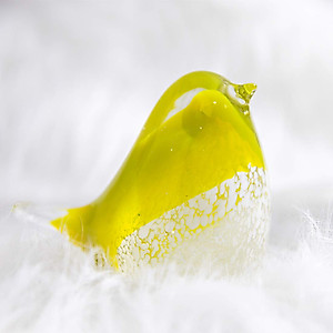 QFkris Qf Handmade Bird Blown Glass Figurine Gift for Christmas, Birthday Home Decor Yellow Paper Weight