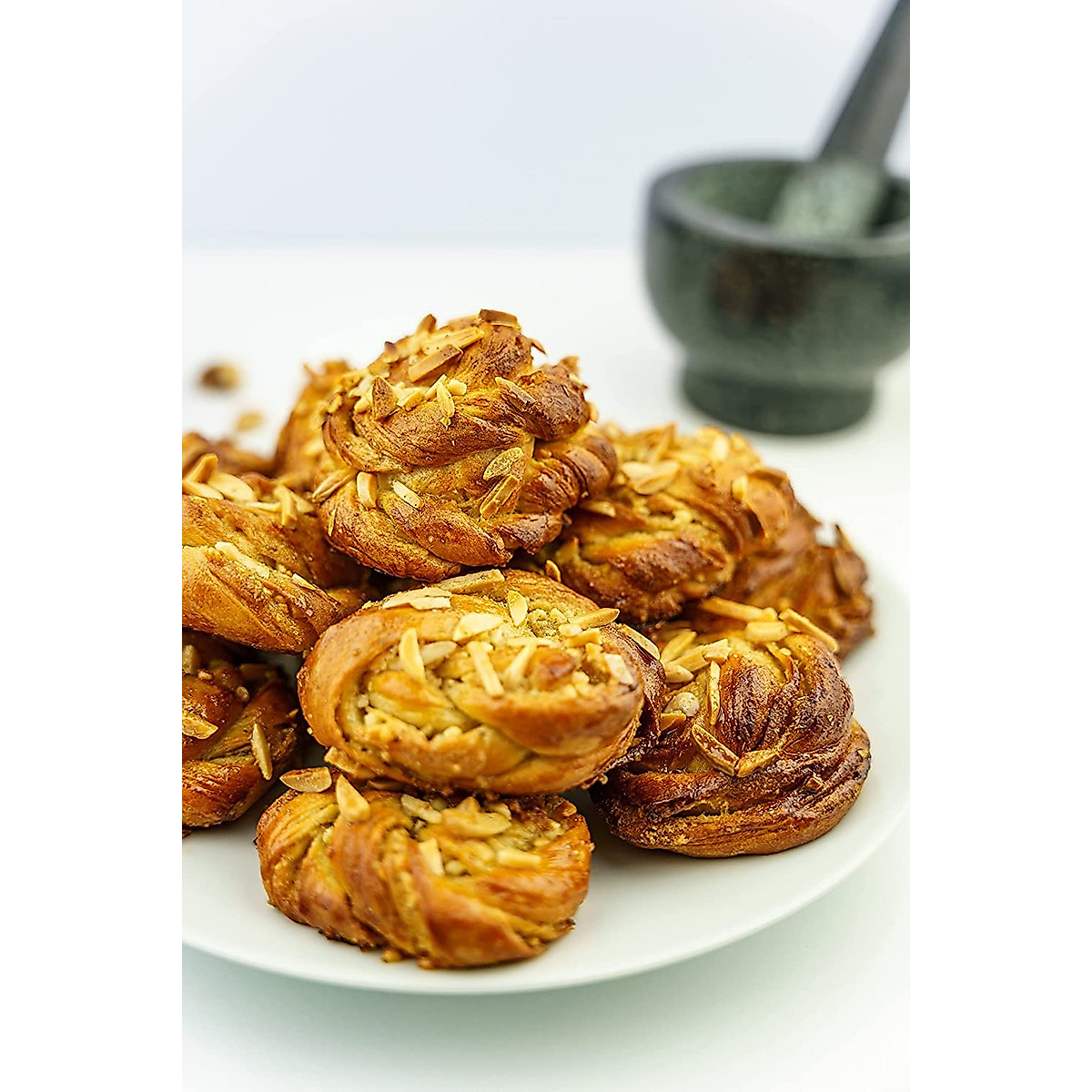 Native Vanilla - Pure Amaretto Flavor - 8 Fl Oz - Pure Flavors and Extracts - Perfect for Cooking, Baking, and Dessert Crafting