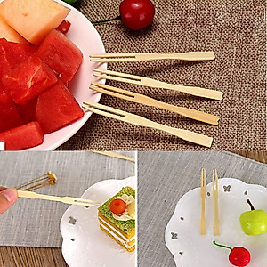 UPlama 750Pcs Bamboo Forks,Wooden Appetizer Forks for Appetizer, Cocktail, Fruit, Pastry, Dessert,3.4inch