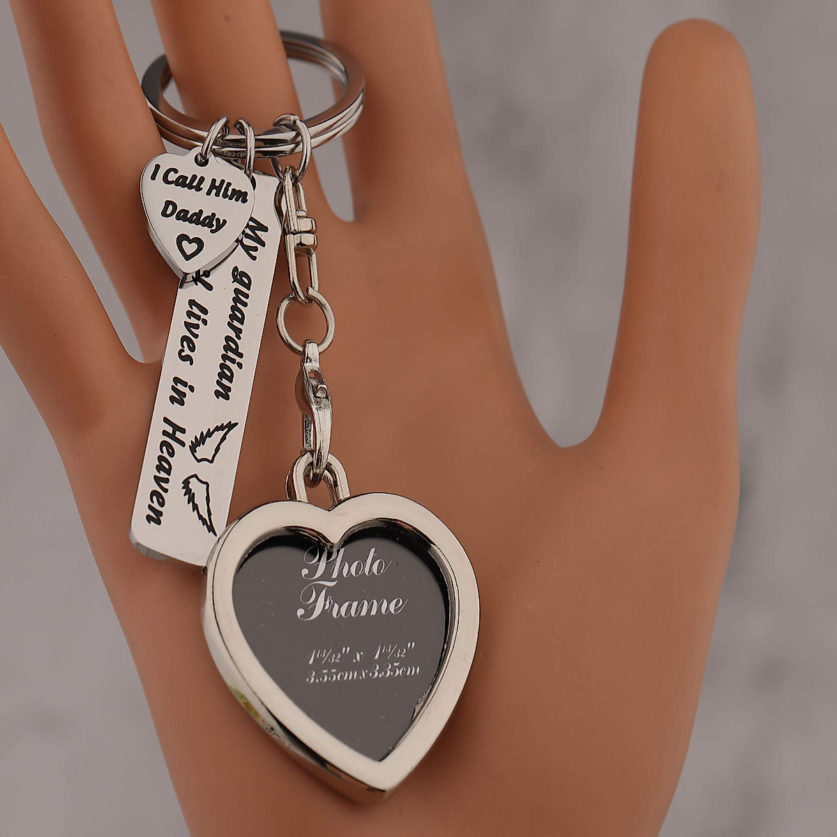 LQRI Memorial/Remembrance Photo Frame Keychain My Guardian Angel Lives in Heaven I Call Him Daddy Memorial Keychain Loss of a Dad Sympathy Gift In Memory of Dad (SILVER)