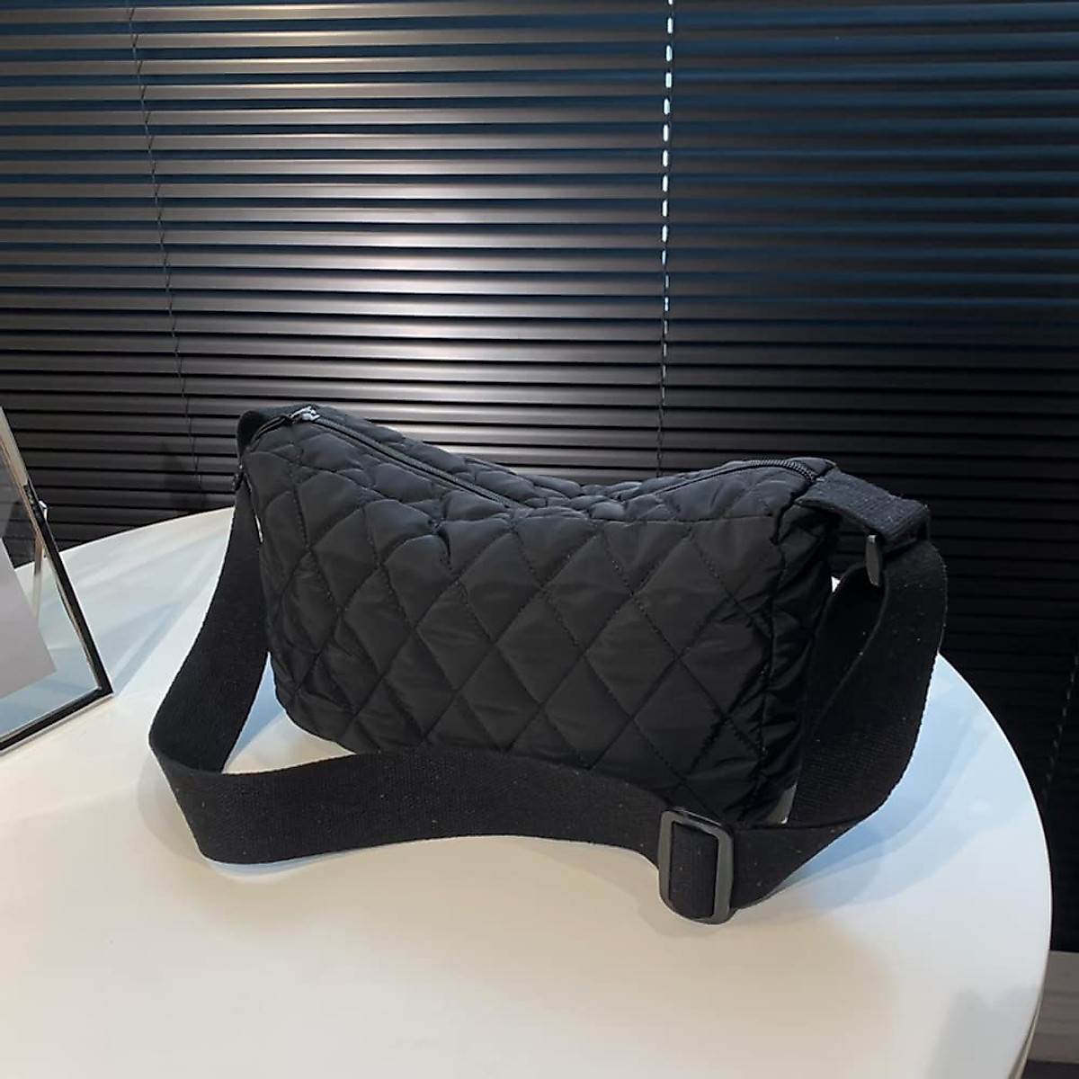 Lushandy Quilted Shoulder Bags Women Crossbody Bag Tote Handbags Fashion Nylon Solid Color Autumn Winter