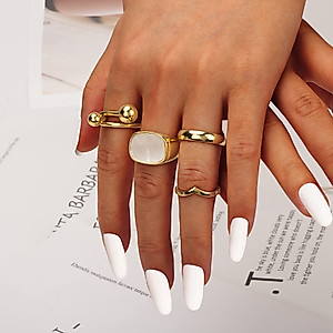 YeGieonr Gold Rings for Women Trendy Non-tarnish Chunky Gold Plated Ring, Waterproof Stainless Steel Gold Jewelry Gift