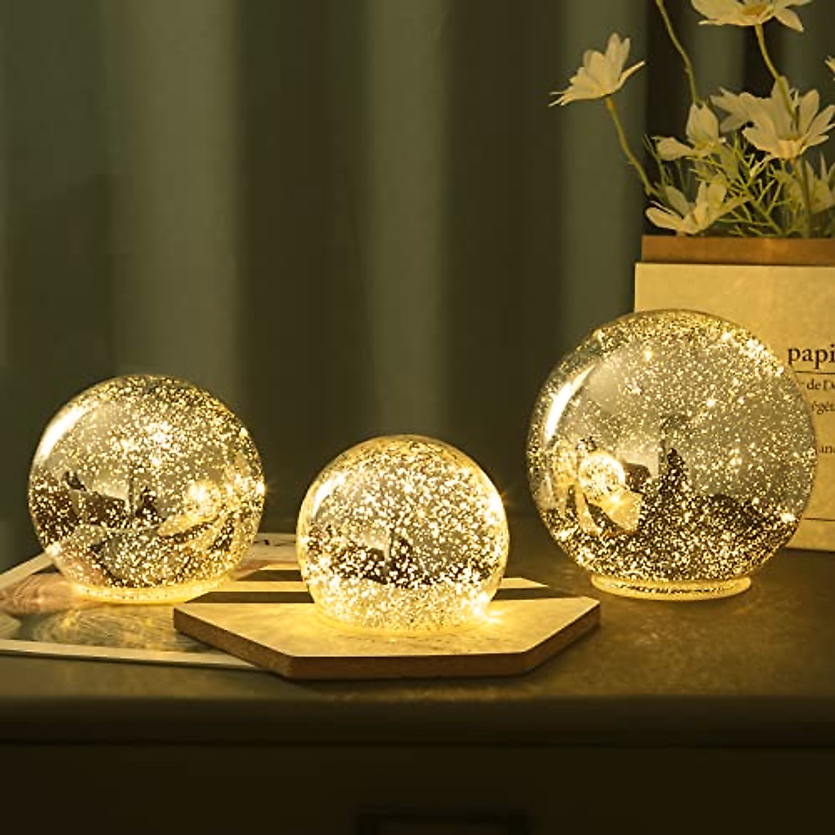Lighted Mercury Glass Ball Table Lamp, Silver Cordless Glass Orb Christmas Decor Ball Led Light Globe, Modern Light Up Battery Operated Sphere Glass Night Light for Home Bedroom Indoor Decor, Large