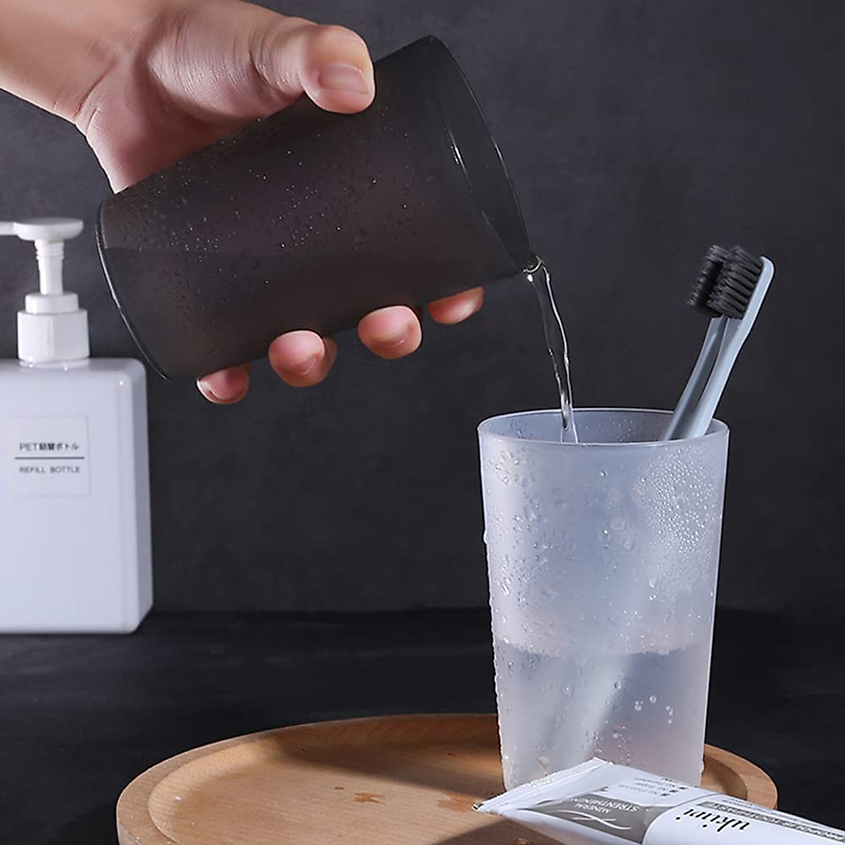 RabyLeo Simple Toothbrush Cup Household Washing Cup Couple Toothbrush Cup Large Capacity Cup (300 ml). (Translucent Black & White)