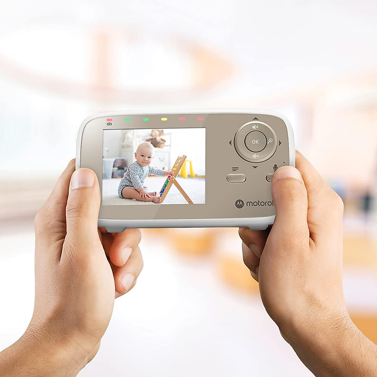 Motorola VM483 - HD 1080p 2.4ghz Wireless 1000ft Range Baby Monitor W/ 2.8" Color Screen & 2-Way Audio - Indoor & Outdoor Usage, Remote Pan-Tilt-Zoom, Room Temp, & Infrared Night Vision