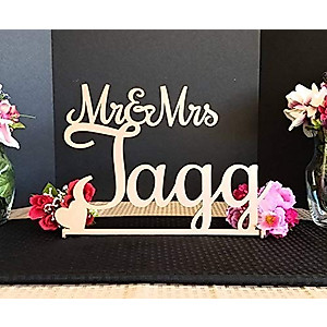 Mr & Mrs Sign - Custom Wedding Name sign - Script Surname - Personalized Wedding Sign - Sweetheart table - ROCH FONT