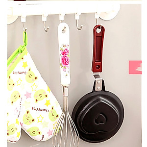 YIKANGHENG Mini Frying Pan, 4.8 Inch Heart Shape Iron Egg and Omelet Pan with Nonstick Coating for Kitchen and Outdoor of Fried Eggs, Cakes and Breads (Heart)