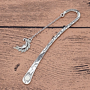 Gzrlyf Sun Moon and Stars Bookmark Glow in The Dark Bookmark Luminous Book Markers Metal Book Lover Gifts (Moon Luminous Bookmark)