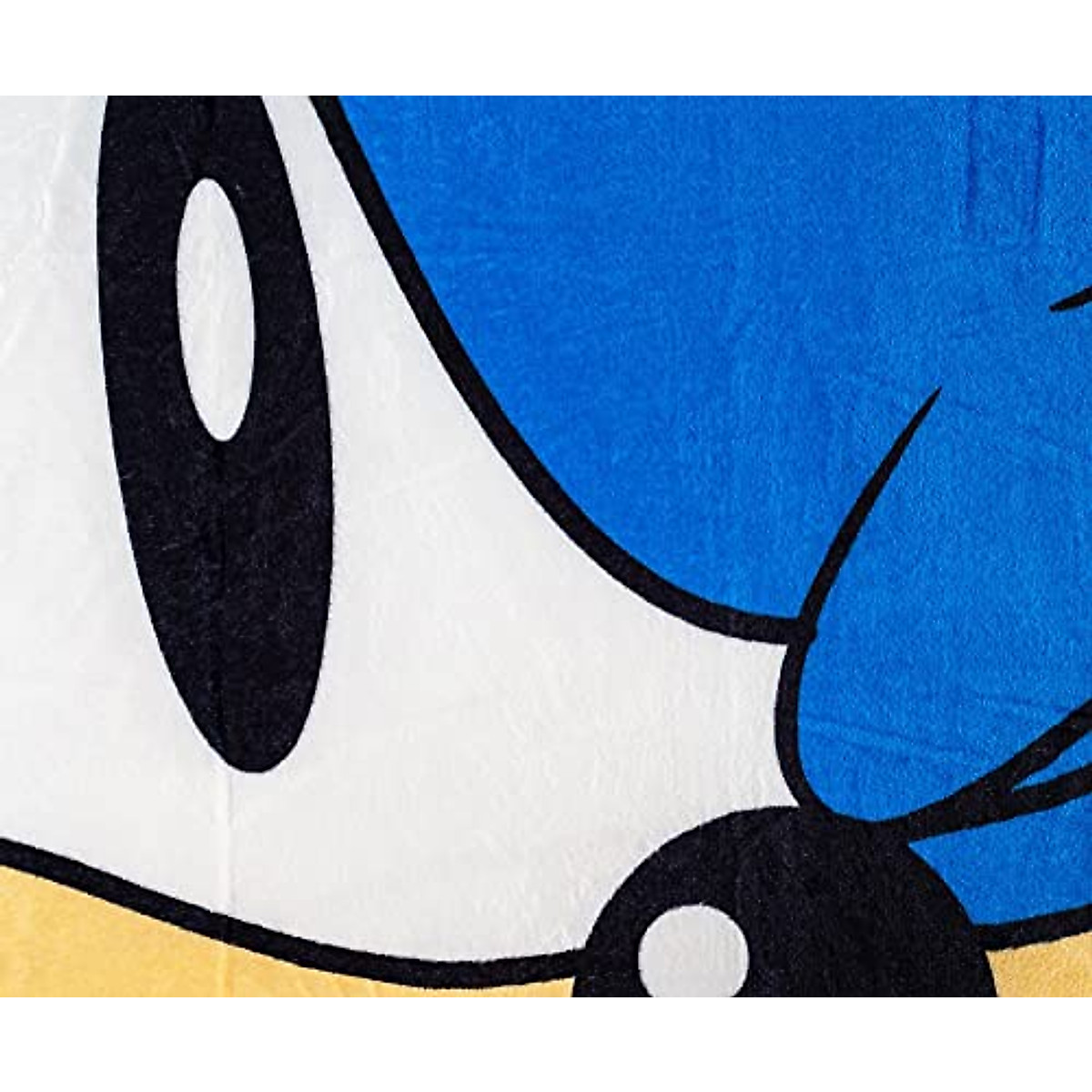 Sonic the Hedgehog Face Plush Throw Blanket | Fleece Blanket Cover, Cozy Sherpa Wrap For Sofa And Bed, Home Decor Room Essentials | SEGA Video Game Gifts And Collectibles | 45 x 60 Inches