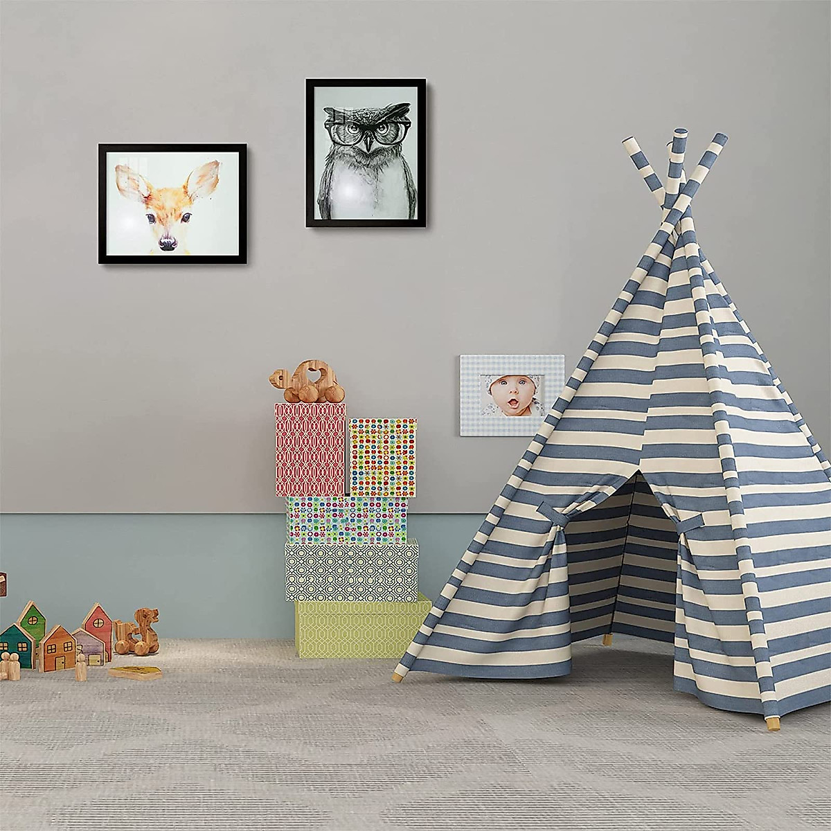 Frametory, 11x14 Picture Frame - Made to Display Pictures 8x10 with Mat or 11x14 Without Mat - Wide Molding - Pre-Installed Wall Mounting Hardware (Black, 2 Pack)