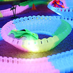 Ontel Magic Tracks Xtreme - Race Car & 10' of Flexible, Bendable Glow in The Dark Racetrack - As Seen on TV