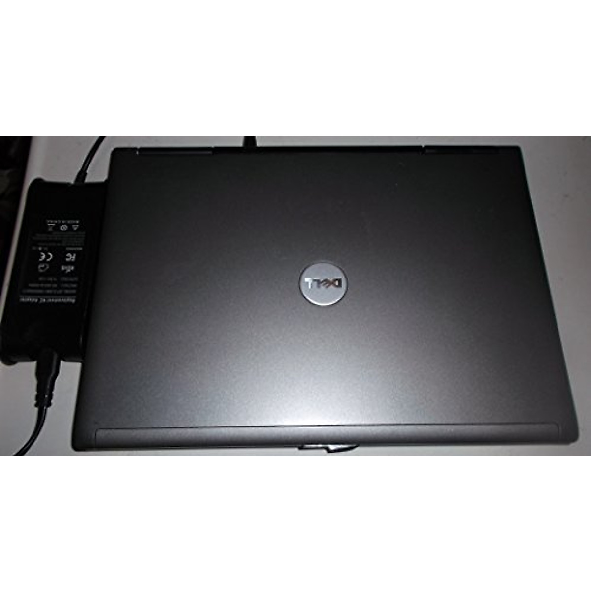 Dell Latitude D620 14.1-Inch Laptop (Intel Core Duo T2400 1.83GHz, 2GB, 80GB, DVD, Windows XP), Silver