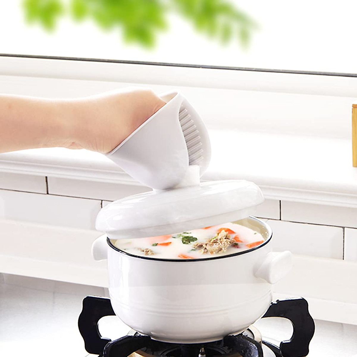 Xihuimay 2 Pairs Silicone Mitts Double Finger Grip Mini Mitt Pot Holders Pot Pinch Grip Microwave Frying Pans Anti-scalding Gloves Griddles Mittens Clips for Kitchen Cooking Baking BBQ, White Black