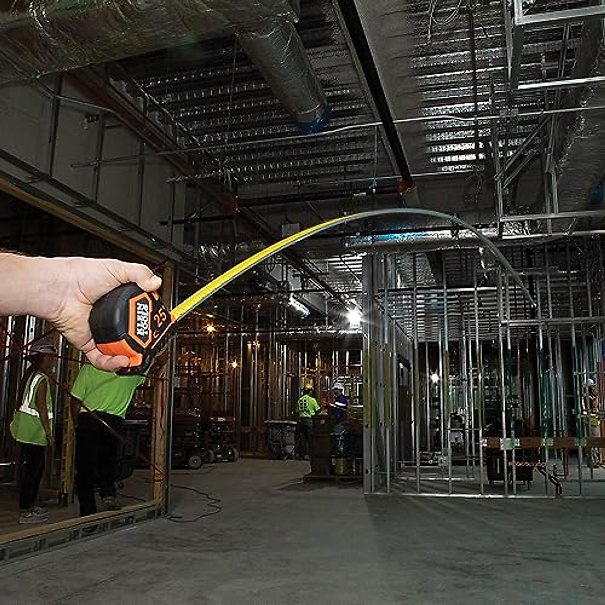 Klein Tools 9375 Tape Measure, Heavy-Duty Measuring Tape with 7.5 m Metric Double-Hook Double-Sided Nylon Reinforced Blade, Metal Belt Clip