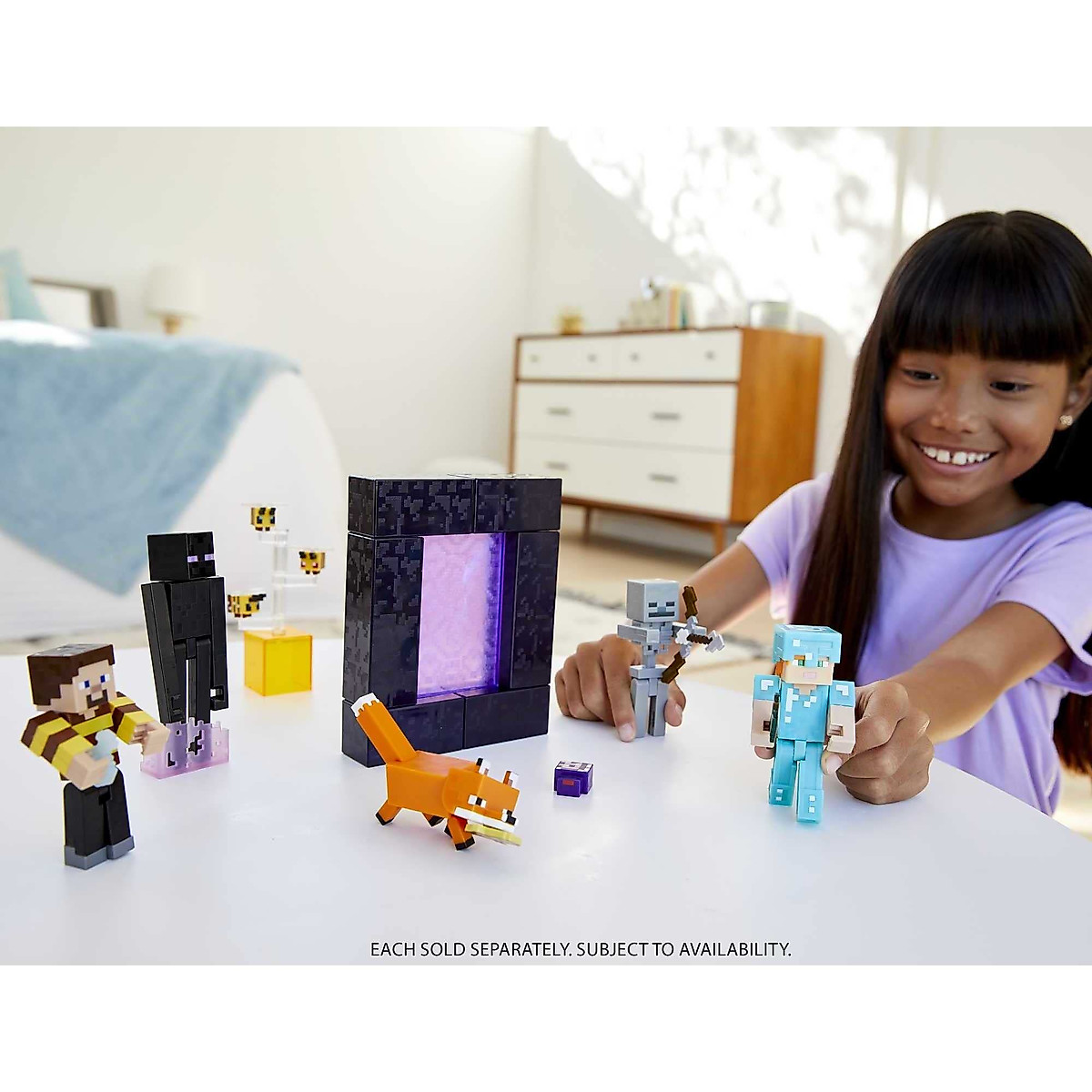 Mattel Minecraft Enderman Action Figure, 3.25-in, with 1 Build-a-Portal Piece & 1 Accessory, Building Toy Inspired by Video Game, Collectible Gift for Fans & Kids Ages 6 Years & Older