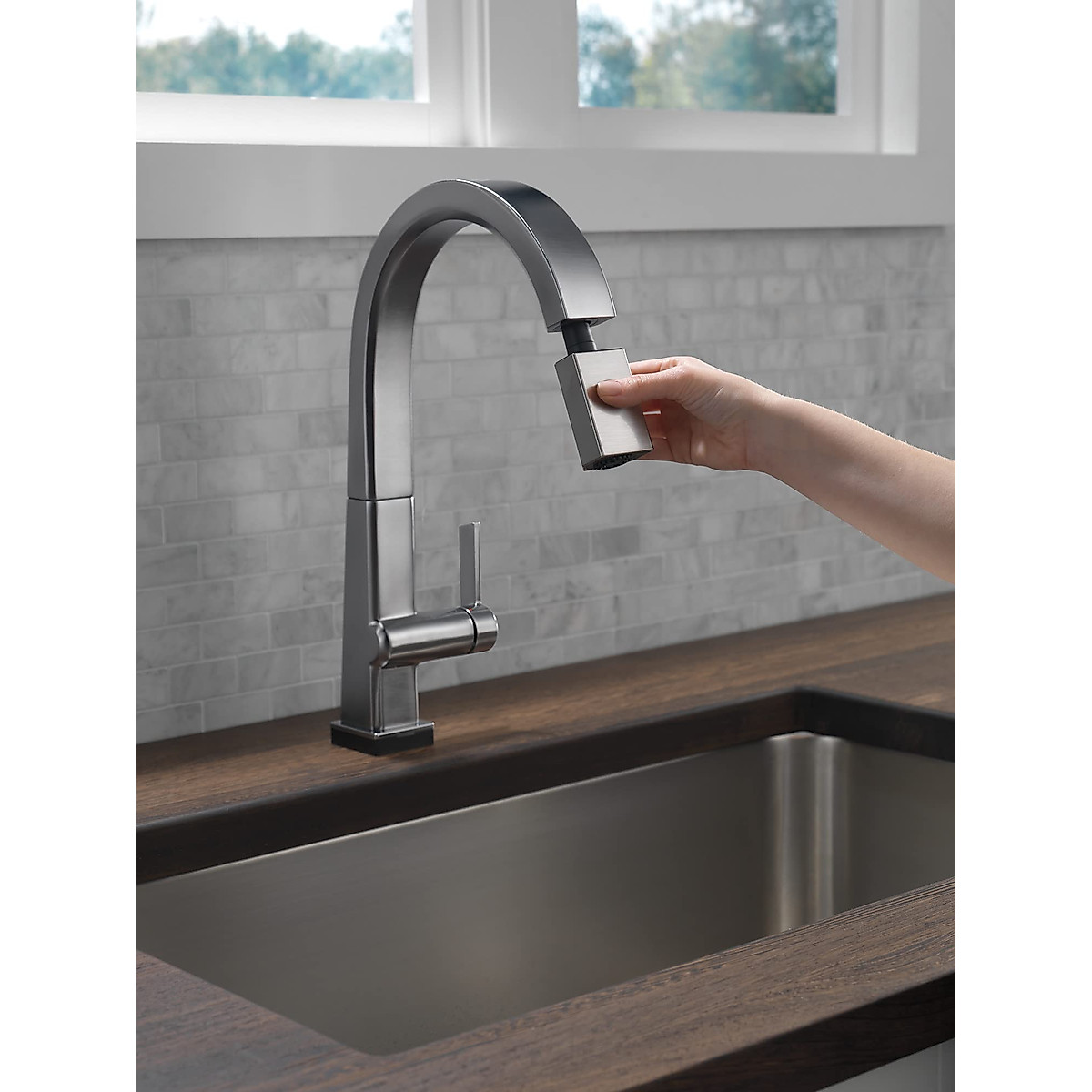 Delta Faucet Pivotal Touch Kitchen Faucet Brushed Nickel, Kitchen Faucets with Pull Down Sprayer, Kitchen Sink Faucet, Touch Faucet for Kitchen Sink, Touch2O Technology, Arctic Stainless 9193T-AR-DST