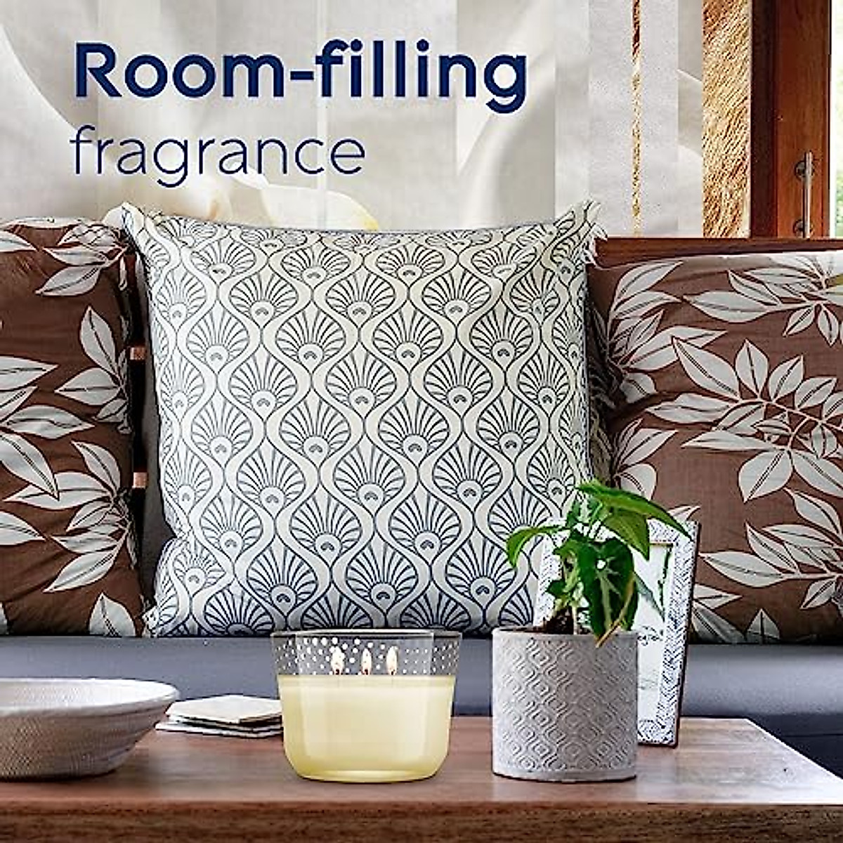 Glade Candle Sheer Vanilla Embrace, Fragrance Candle Infused With Essential Oils, Air Freshener Candle, 3-Wick Candle, 6.8 Oz, 3 Count