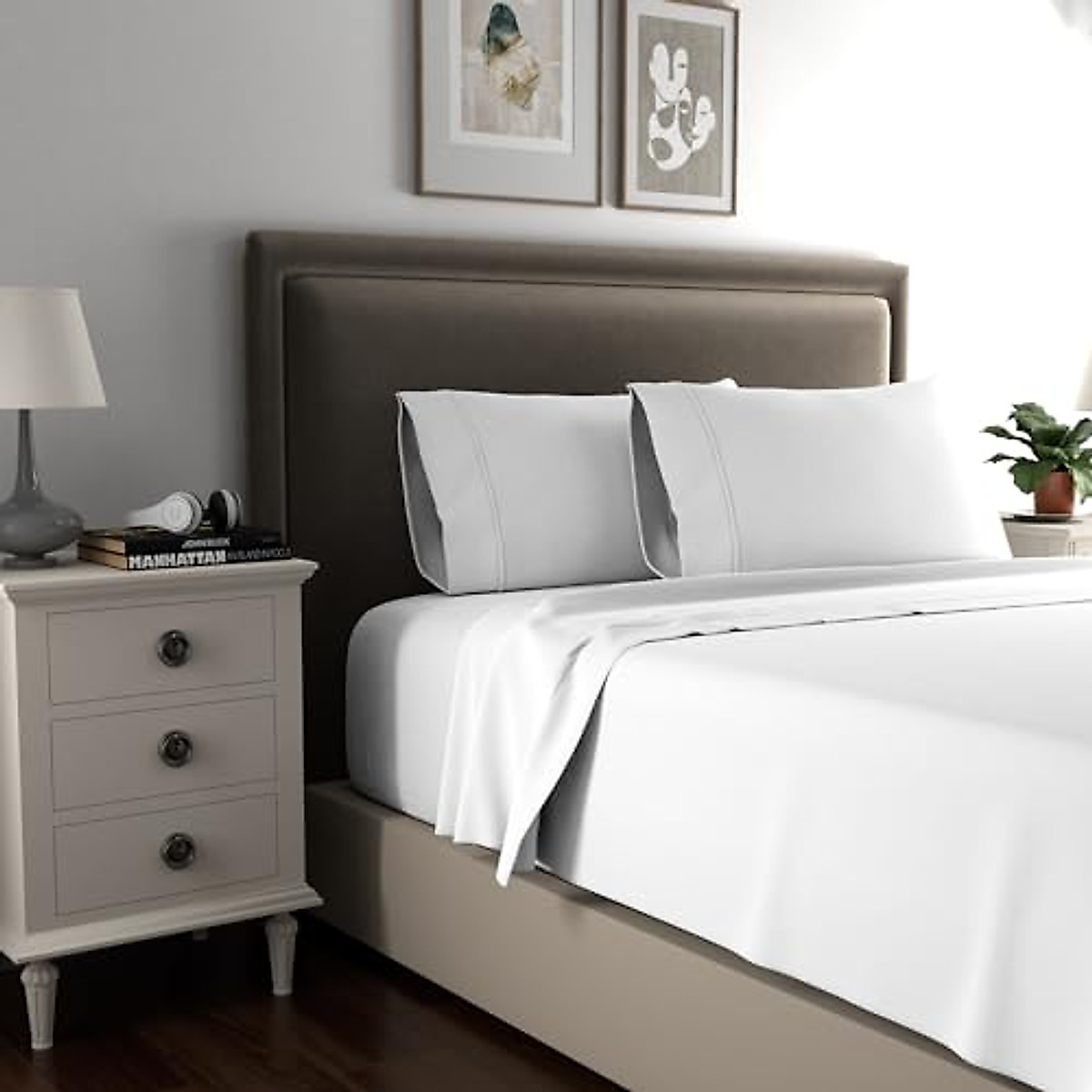 SUPREME ELEGANCE 600 Thread Count Cotton Rich White Snow King Size Sheets Set, Ultra Soft & Silky, Sateen Deep Pocket Sheets King - White (1 Flat, 1 Fitted Sheet & 2 Pillowcases)